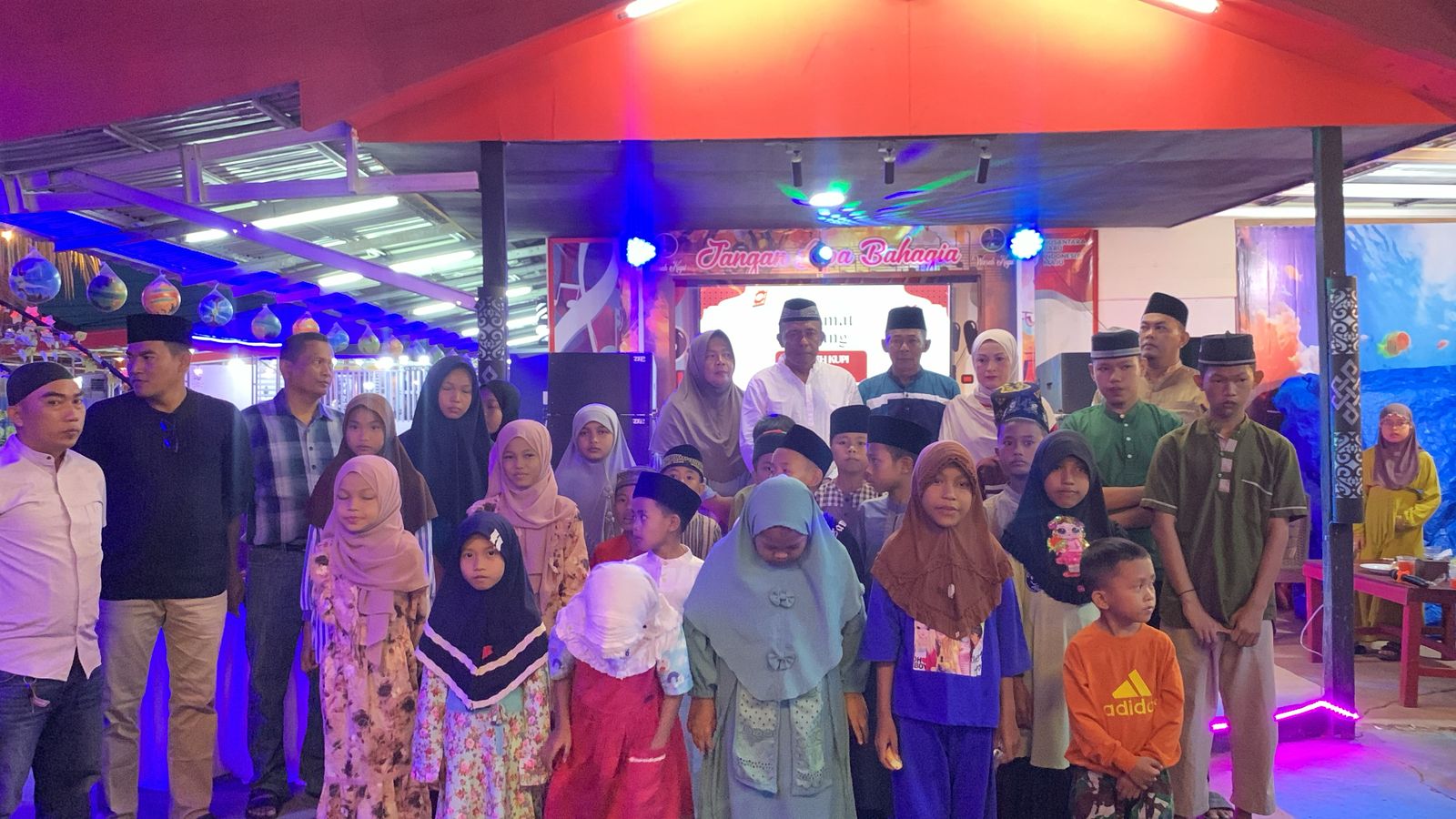 Koramil 01 Tembilahan dan Koramil 12 Batang Tuaka Gelar Buka Puasa dan Santuni Anak Yatim ...